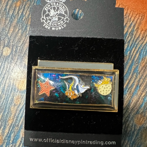 Disney | Jewelry | New Vtg Disney Finding Nemo Bubble Fish Tank Trading ...